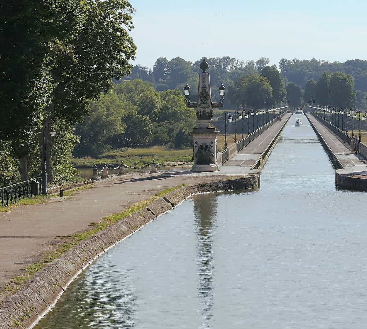 17 Beautiful and Famous Bridges in France to Visit in 2024